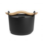 Sarpaneva Cast Iron Pot by Iittala - Dimensiva | 3d models of great design